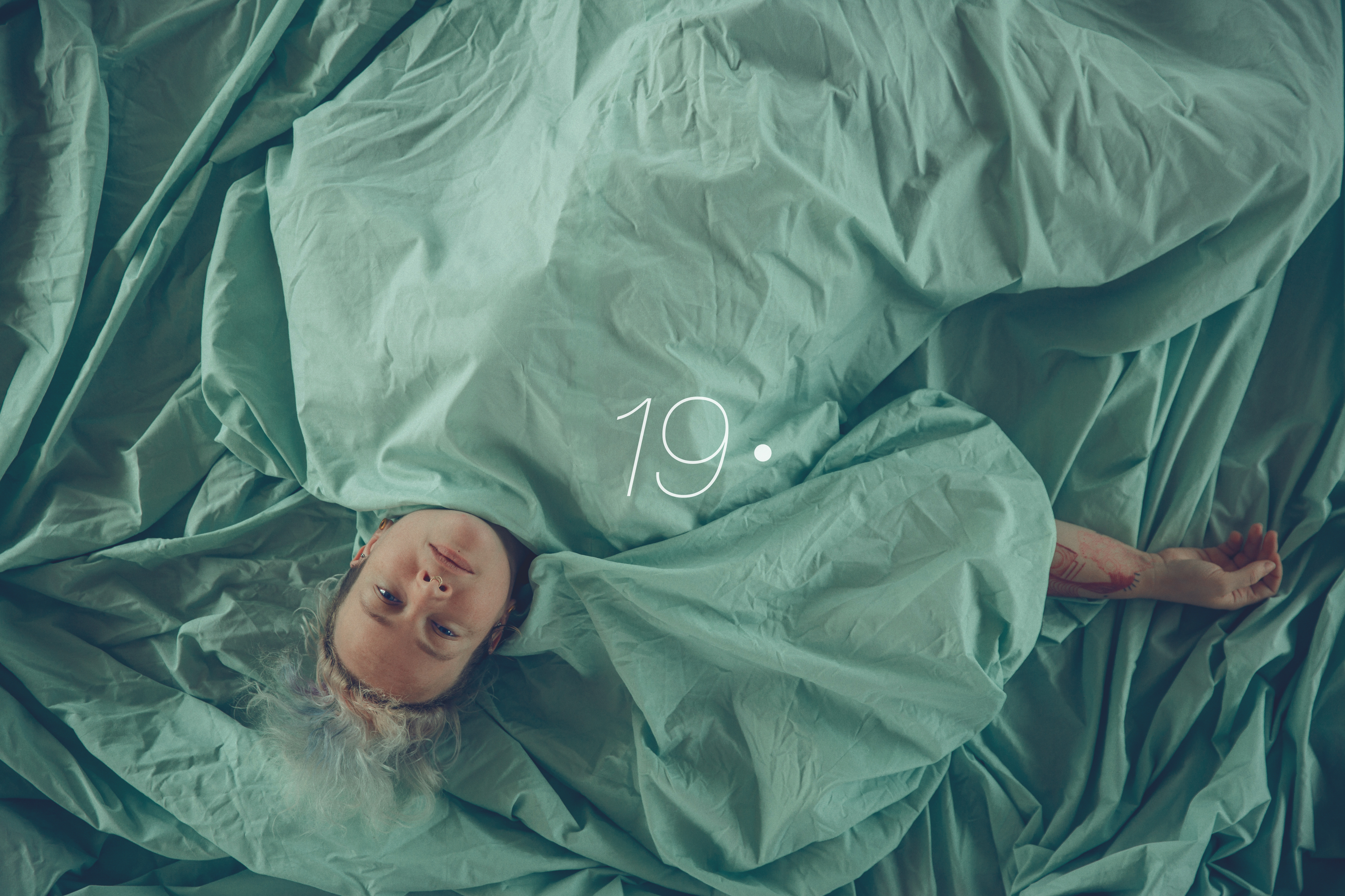 LaBaq lança “19”, poderoso single que enaltece o amor - Artescétera